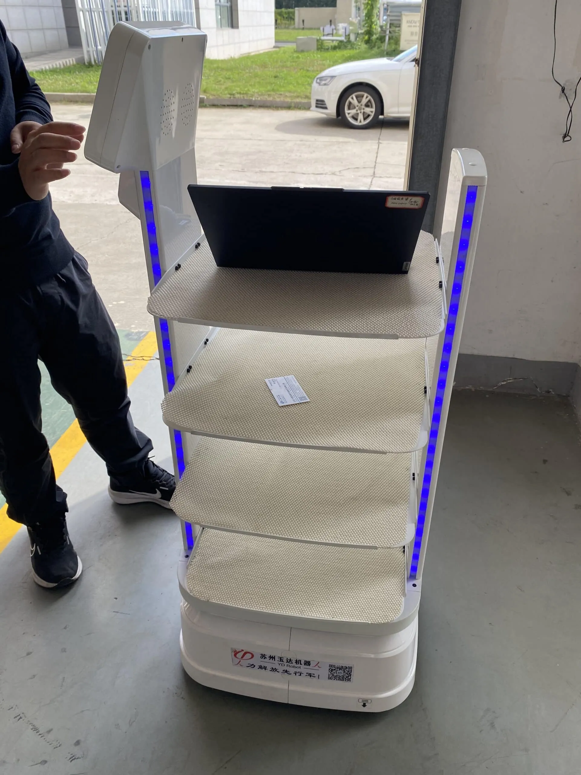 Understanding Automated Guided Vehicles (AGVs): Key Types and Benefits ...